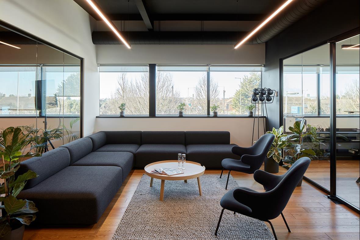 What made this project… Charge Cars by Most Architecture | Features ...